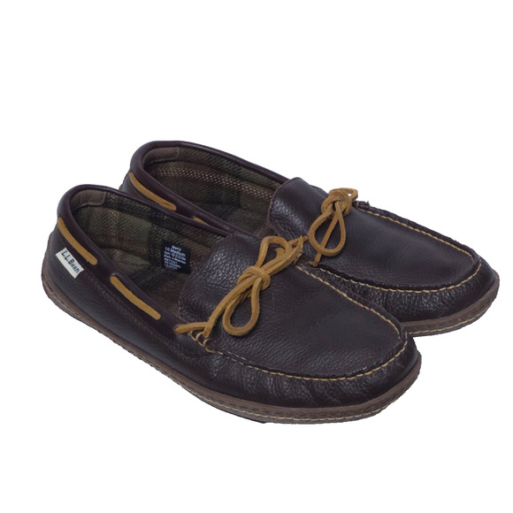 L.L. Bean | Shoes | Ll Bean Hand Sewn Moccasin Slippers Pebble Leather ...